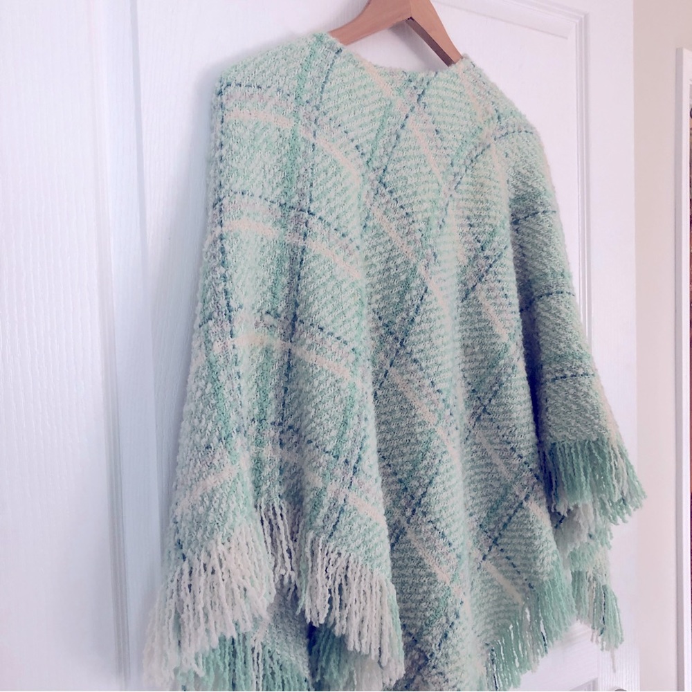 Boyne Valley Weavers Irish Fringed Poncho - Gem